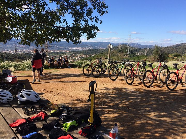 MOUNTAIN BIKING EXPERIENCE | High Fidelity Collective